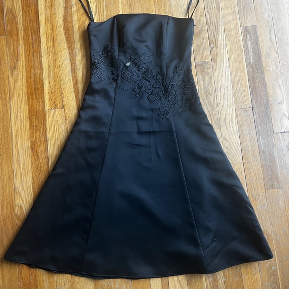 White House Black Market | Dresses | Whbm Strapless Black Cocktail Dress With Beautiful ...